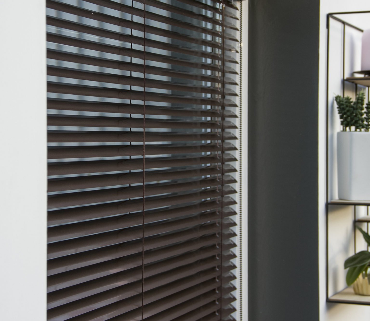 Reluxa Gyöngylánccal - Árnyékbolt